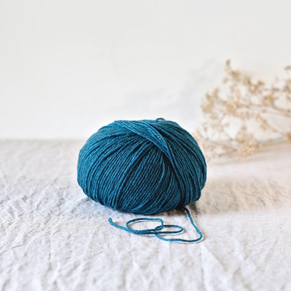 De Rerum Natura Gilliatt | Tangled Yarn UK